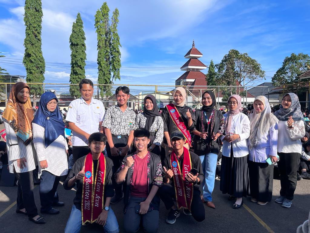 Zetizens Goes to School SMAN 1 Ciomas: Literasi untuk Maju - zetizens.id