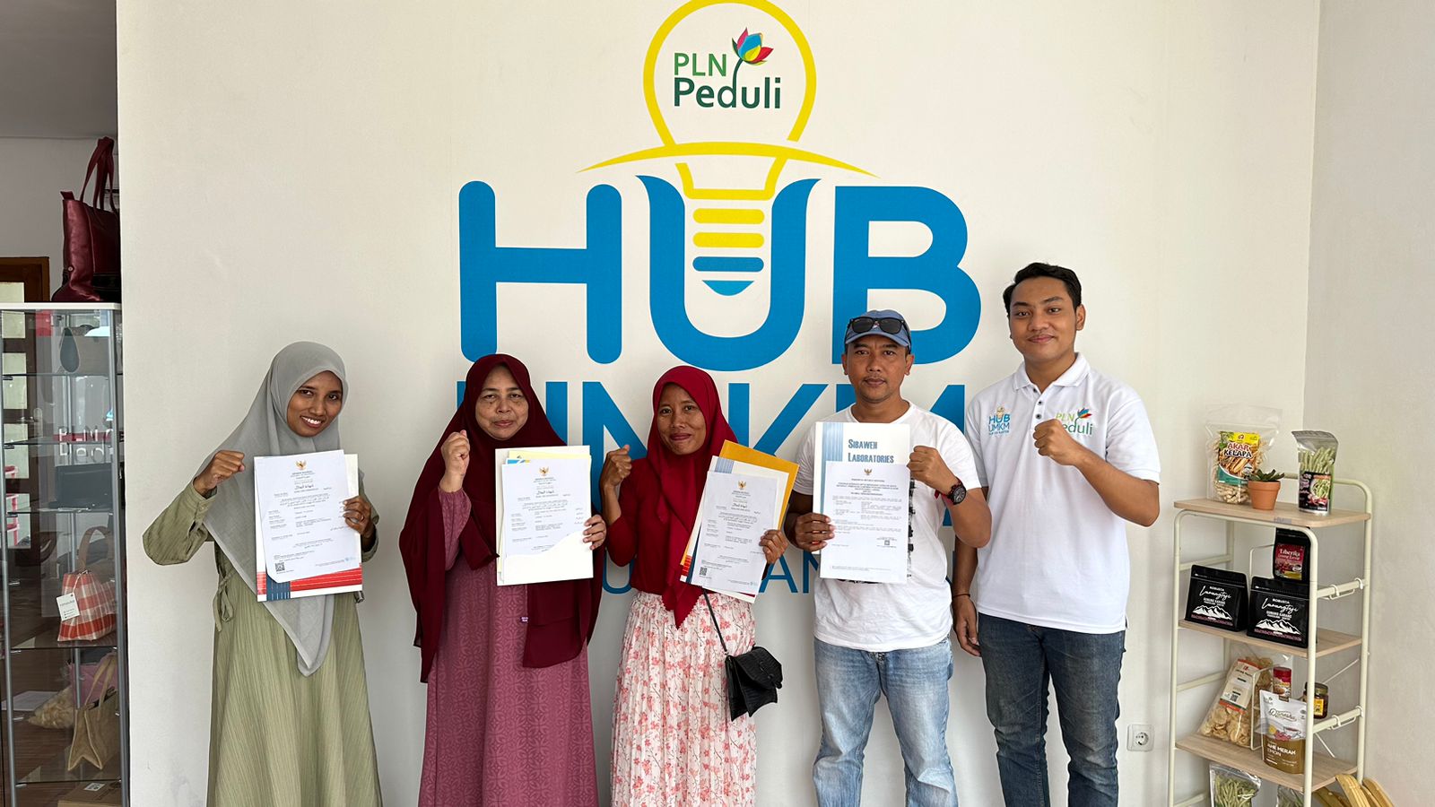 Berdayakan Pelaku Usaha, Hub UMKM PLN UID Banten Berikan Sertifikasi ...