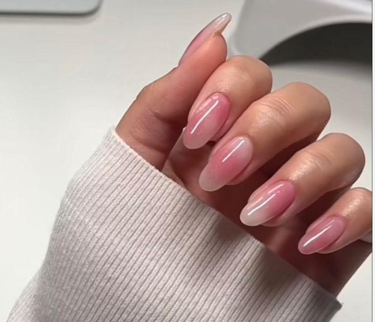 Blush Nails Lagi Viral! Begini Cara Membuatnya - zetizens.id