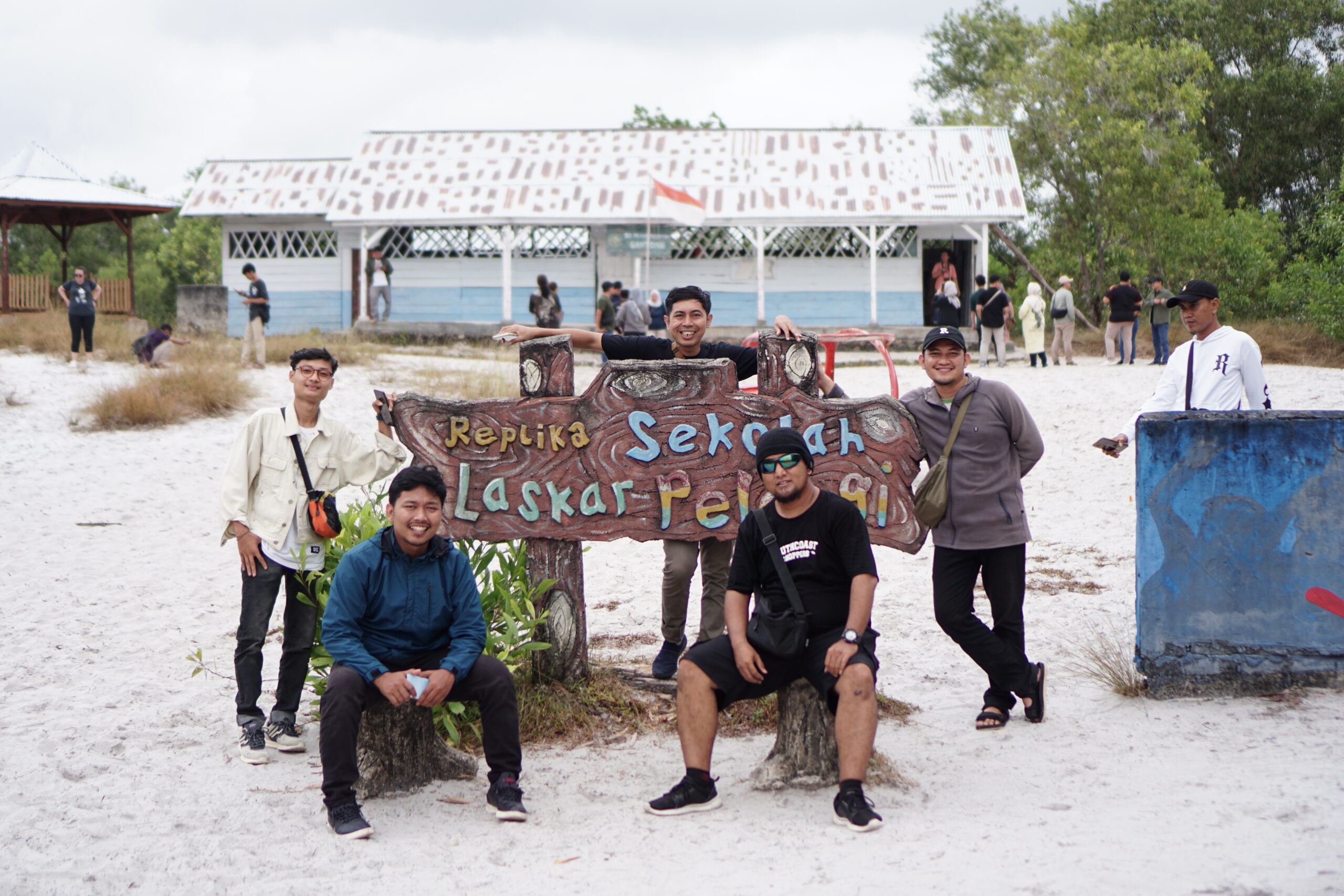 Replika SD Muhammadiyah Gantong, Sekolah Replika Laskar Pelangi yang Jadi Tempat Wisat - zetizens.id