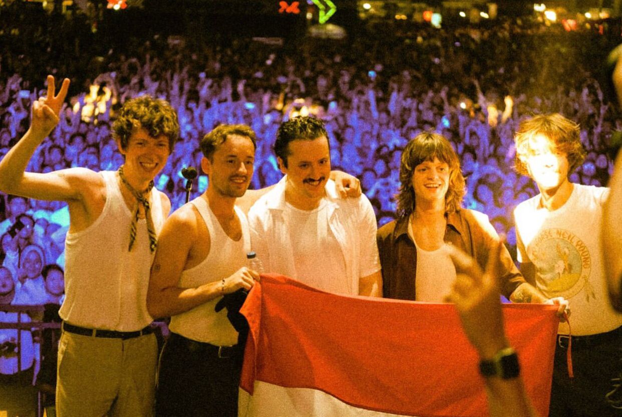 FUR Band Indie Menggelar Konser di Festival YLO Pekanbaru 2024 ...