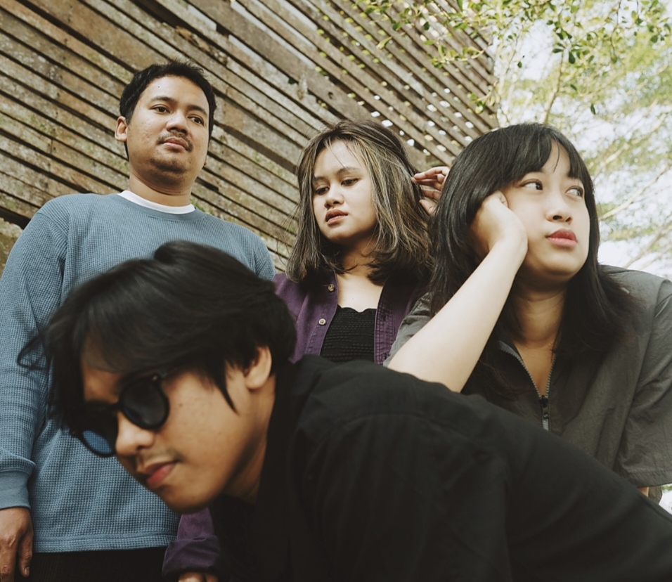 WUSS Rilis Lagu Lunar, Proyek yang Lama Terendap - zetizens.id