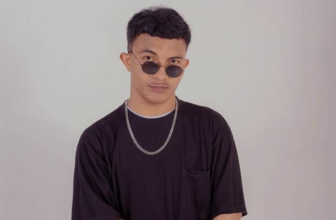 Lagu Stecu Stecu - Faris Adam Viral di Tik Tok, Ini Liriknya - zetizens.id