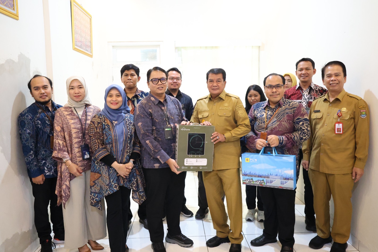 PLN UP3 Teluk Naga Perkuat Infrastruktur Energi dan Mendukung Gaya ...