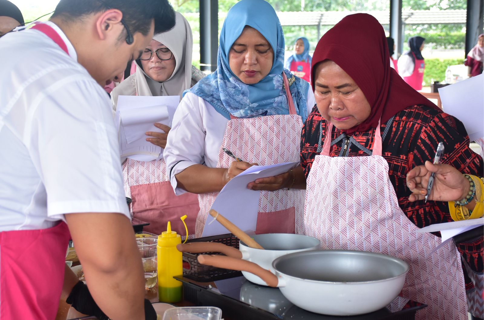 Electrifying Lifestyle Vaganza PLN UP3 Cikokol di Wisma Atlet Meriah ...