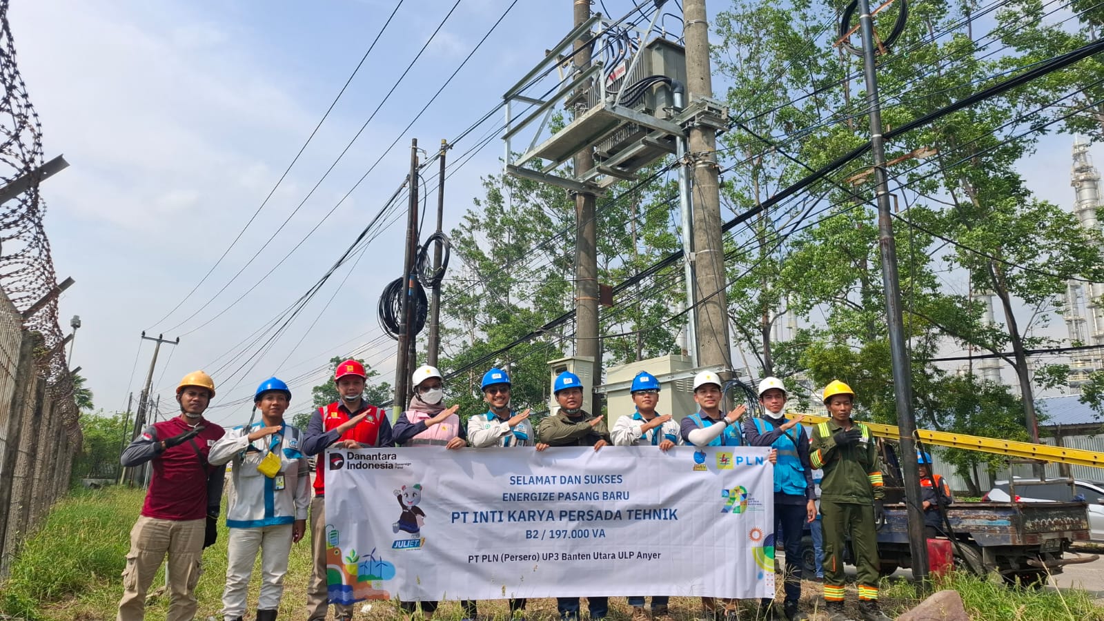 PLN ULP Anyer Lakukan Penyalaan Sambungan Pasang Baru untuk PT Inti ...