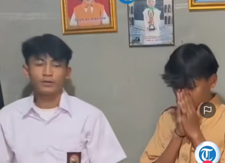 Kakak Adik Gantian Seragam Sekolah, Viral - zetizens.id
