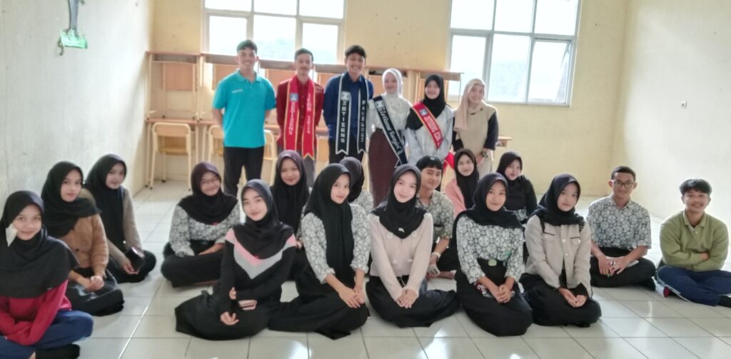 Zetizens Icon 2026 Roadshow ke SMAN 1 Ciomas, Intimate Menembus Hujan ...